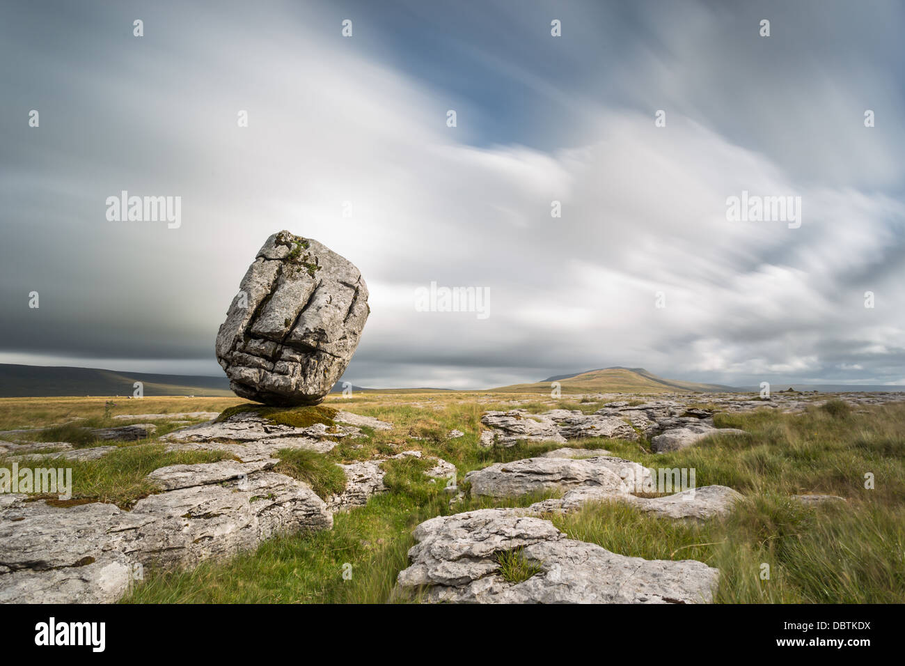 Twistleton Scar erratic, Yorkshire Dales National Park Stock Photo - Alamy