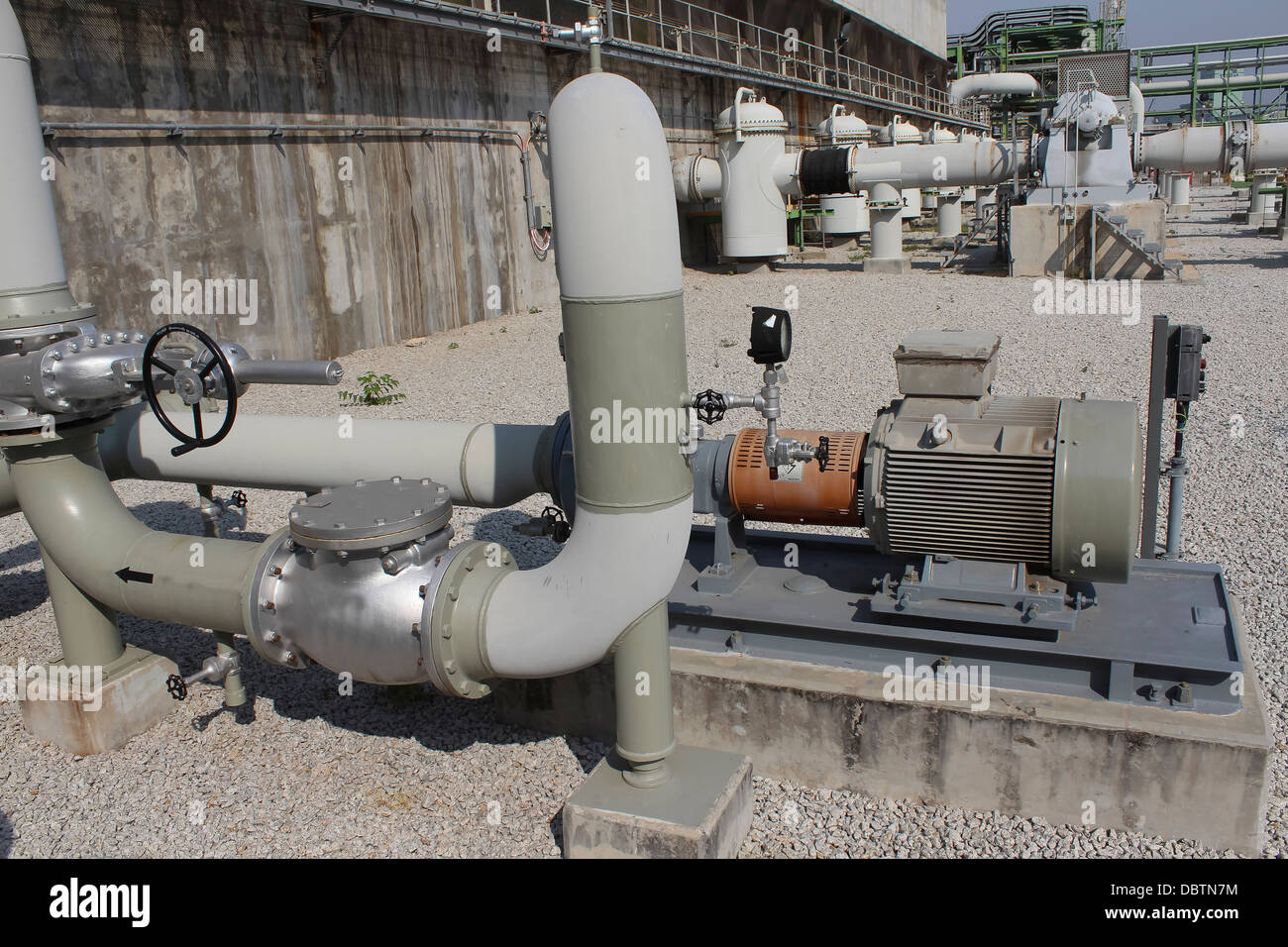 Construction pump station hi-res stock photography and images - Alamy