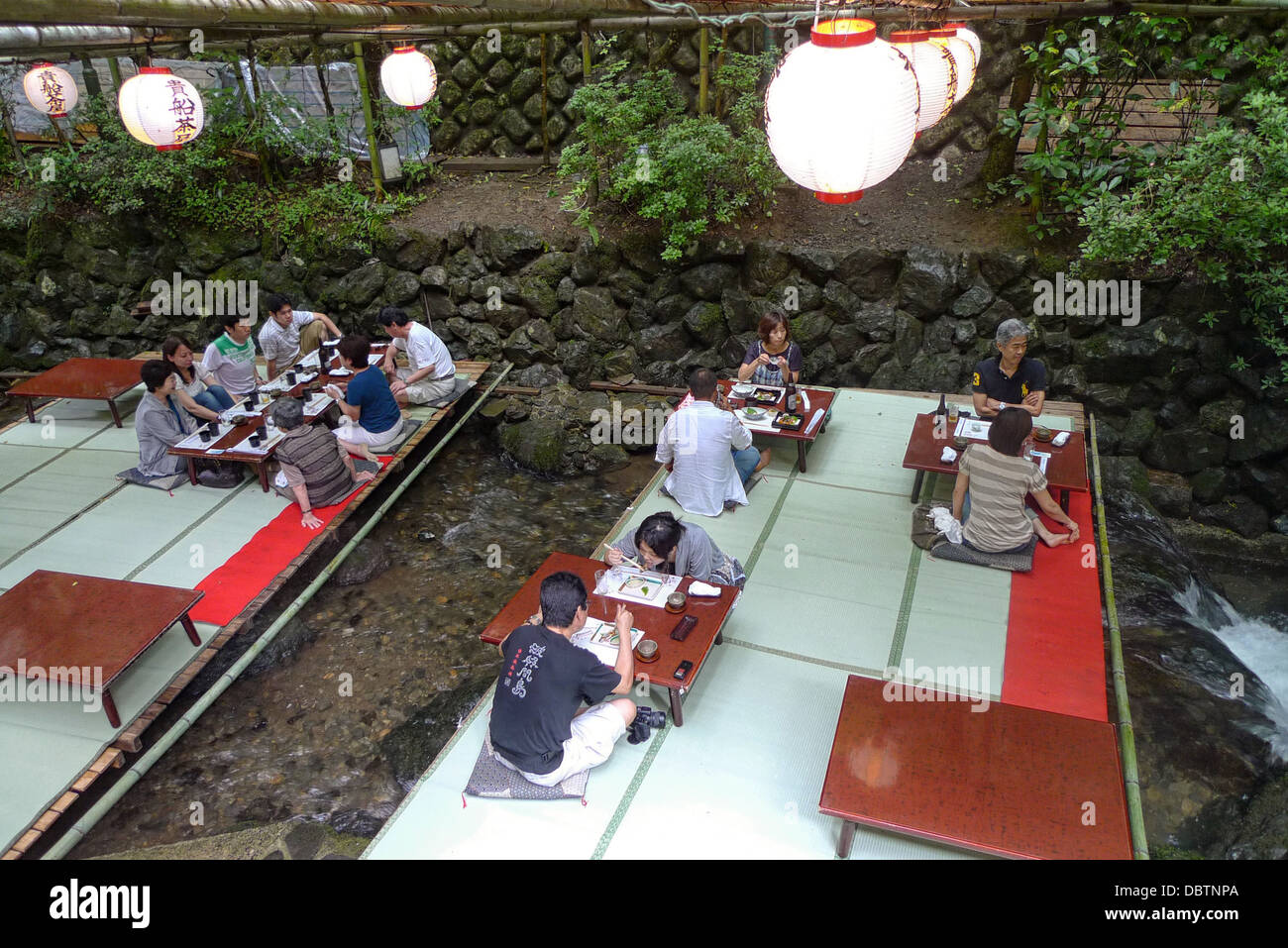 Kyoto River Dining, Hirobun Kibune River Dining – MORO