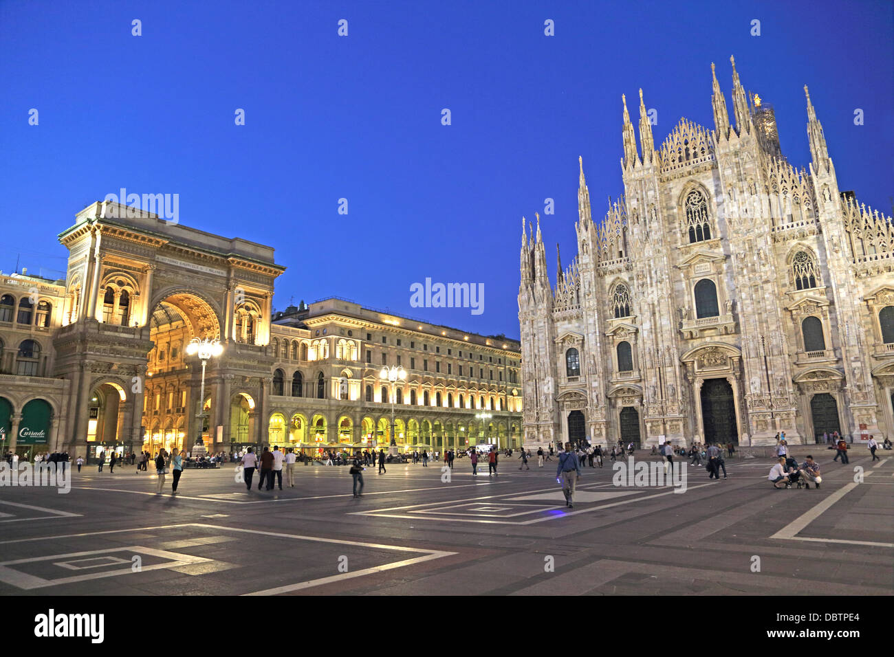 Milan duomo hi-res stock photography and images - Alamy