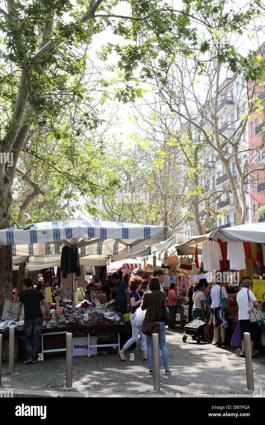 Market along Viale Papiniano in Milan Italy Stock Photo - Alamy