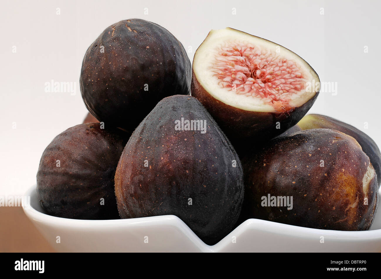 In a bowl hi-res stock photography and images - Alamy