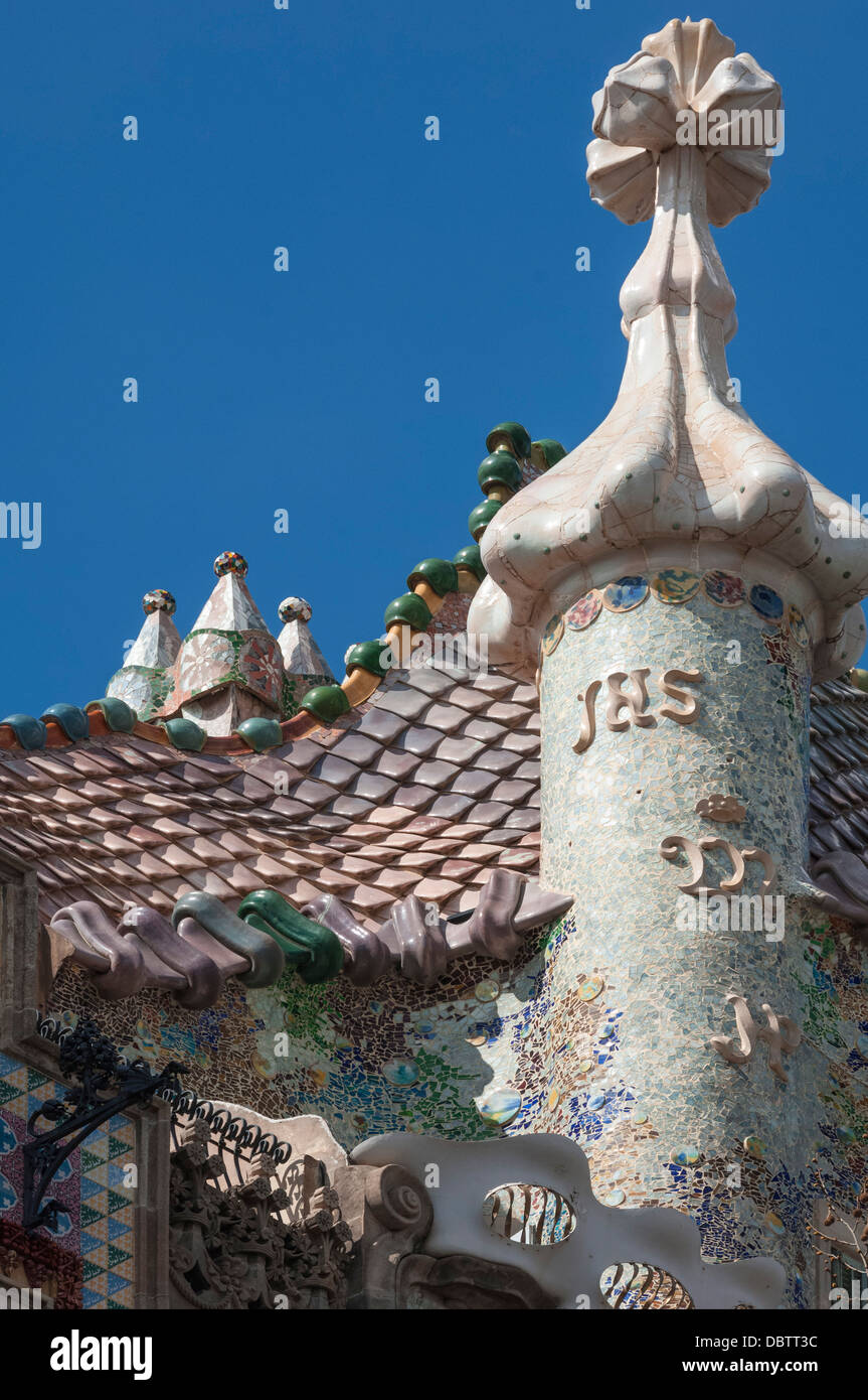 Casa batllo gaudi detail roof hi-res stock photography and images - Alamy