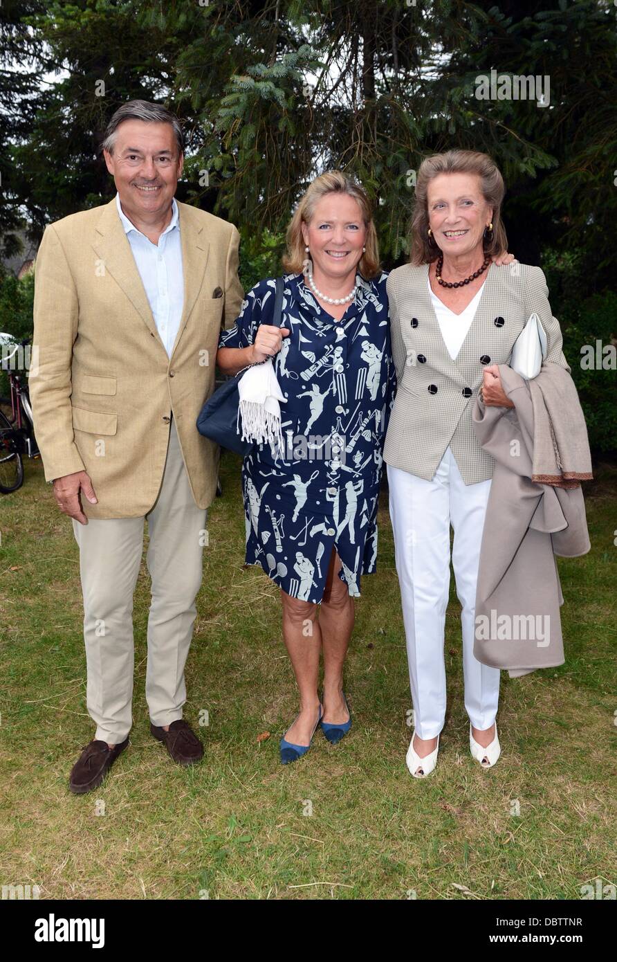 Michael Behrendt of Hapag-Lloyd (L-R), his wife Cornelia and Eva ...