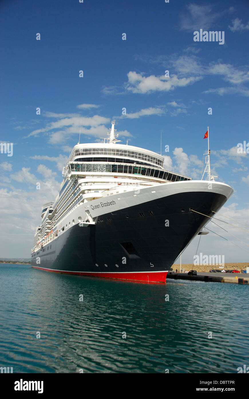 Cunard Line Queen Elizabeth Ship Stock Photo - Alamy