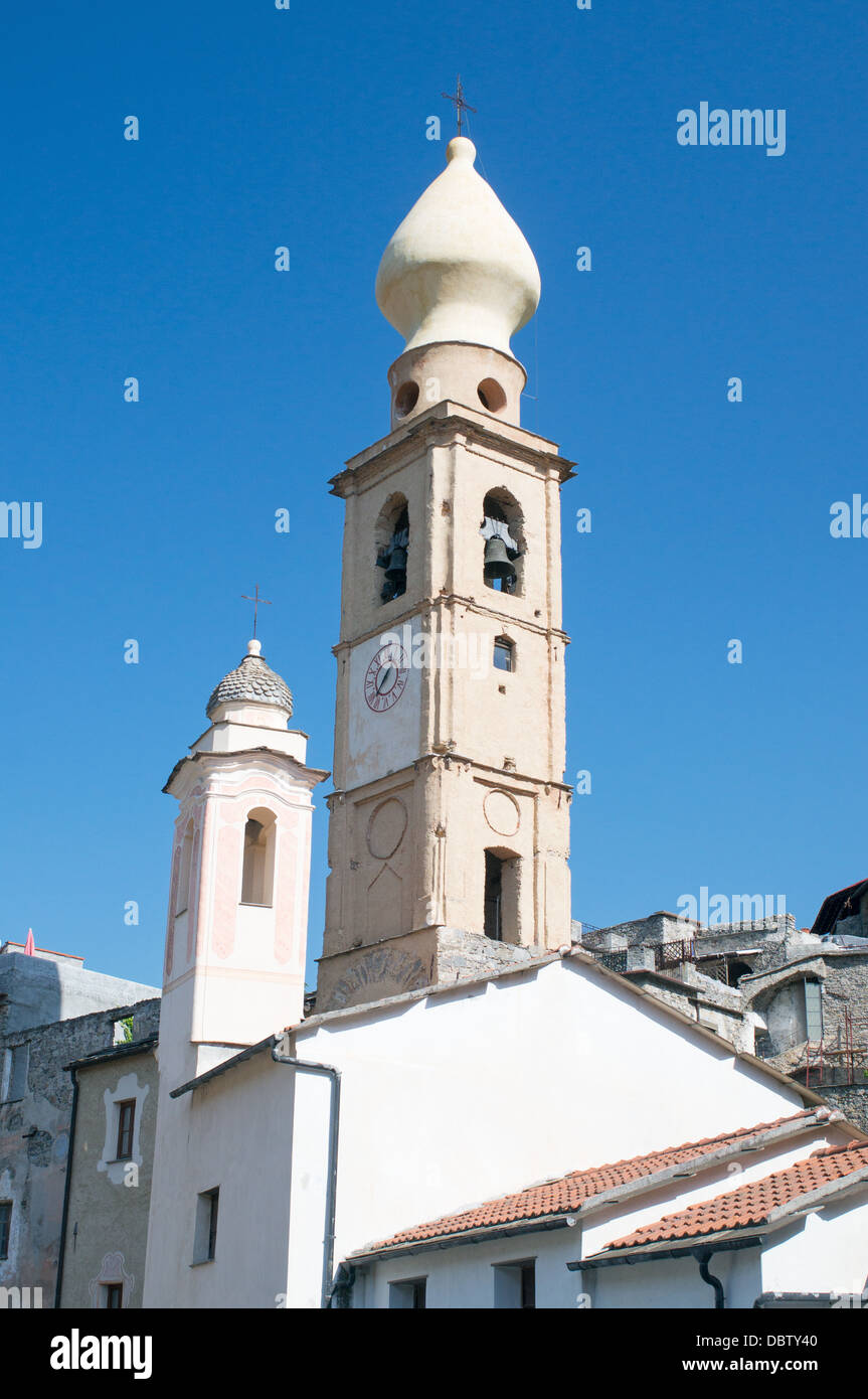 The village church in Vesallo, Liguria, Italy Stock Photo - Alamy