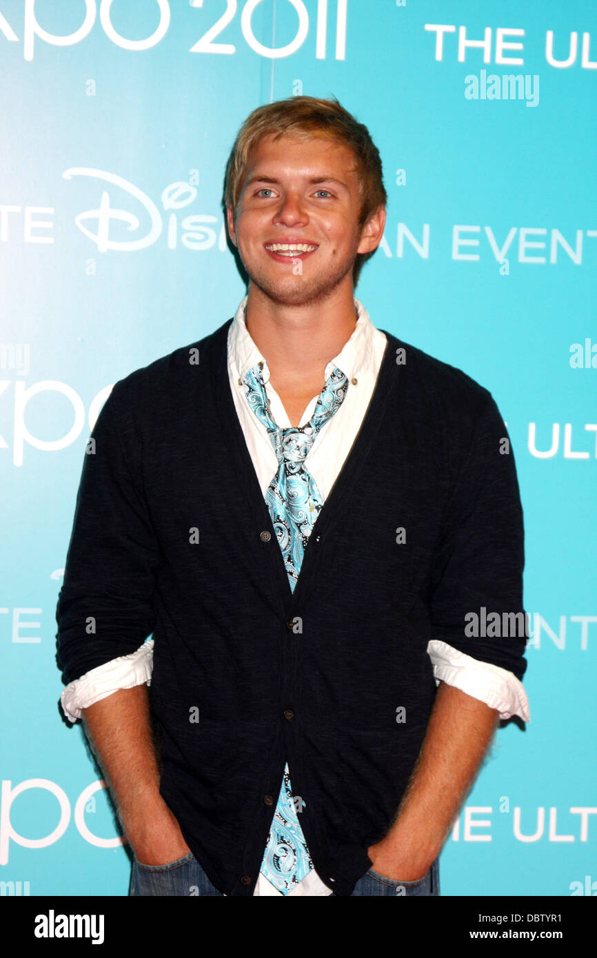 Chris brochu hi-res stock photography and images - Alamy