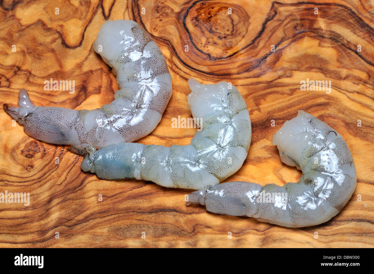 Prawns uncooked hi-res stock photography and images - Alamy