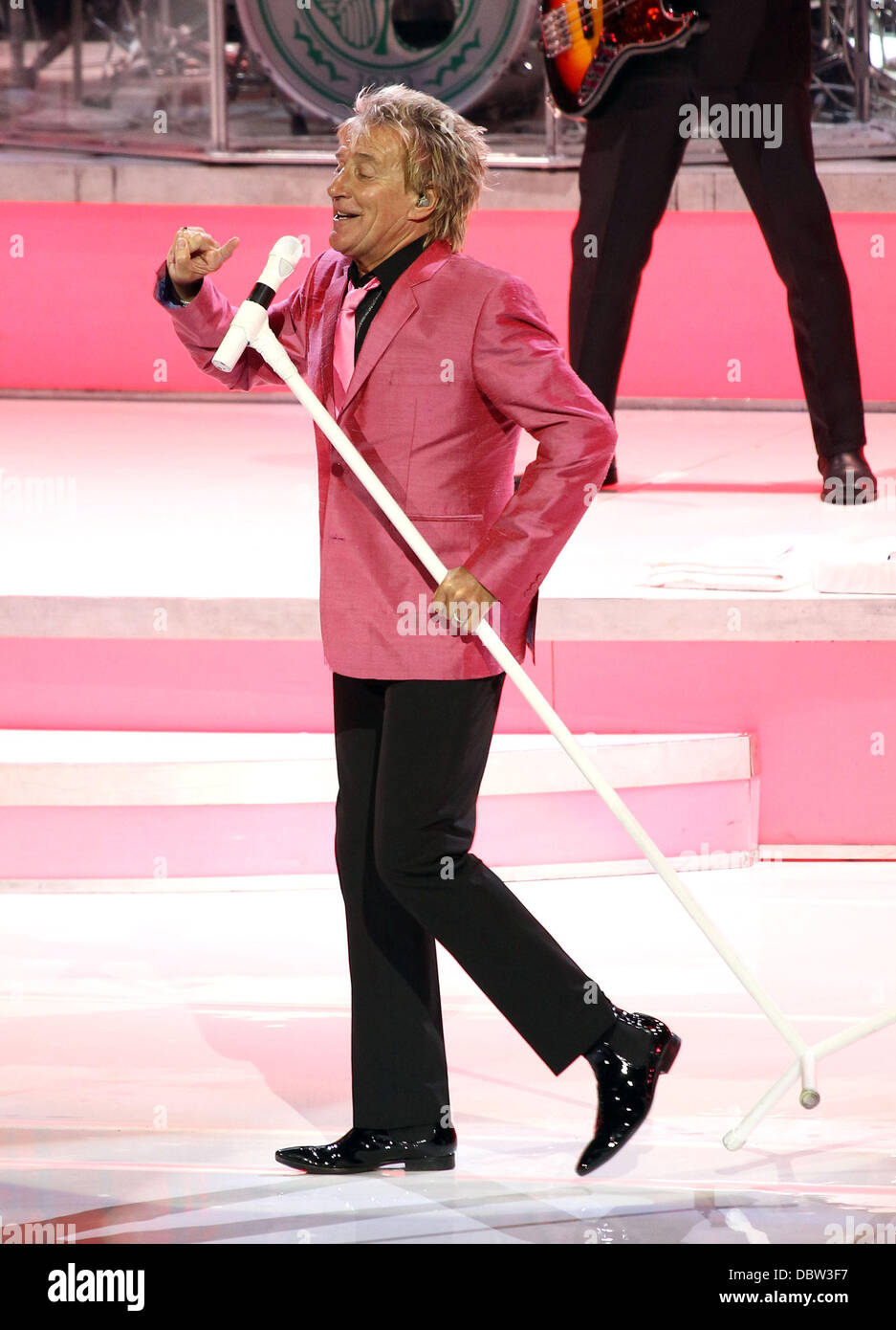 Rod Stewart performs live at Caesars Palace as part of his show 'Rod ...