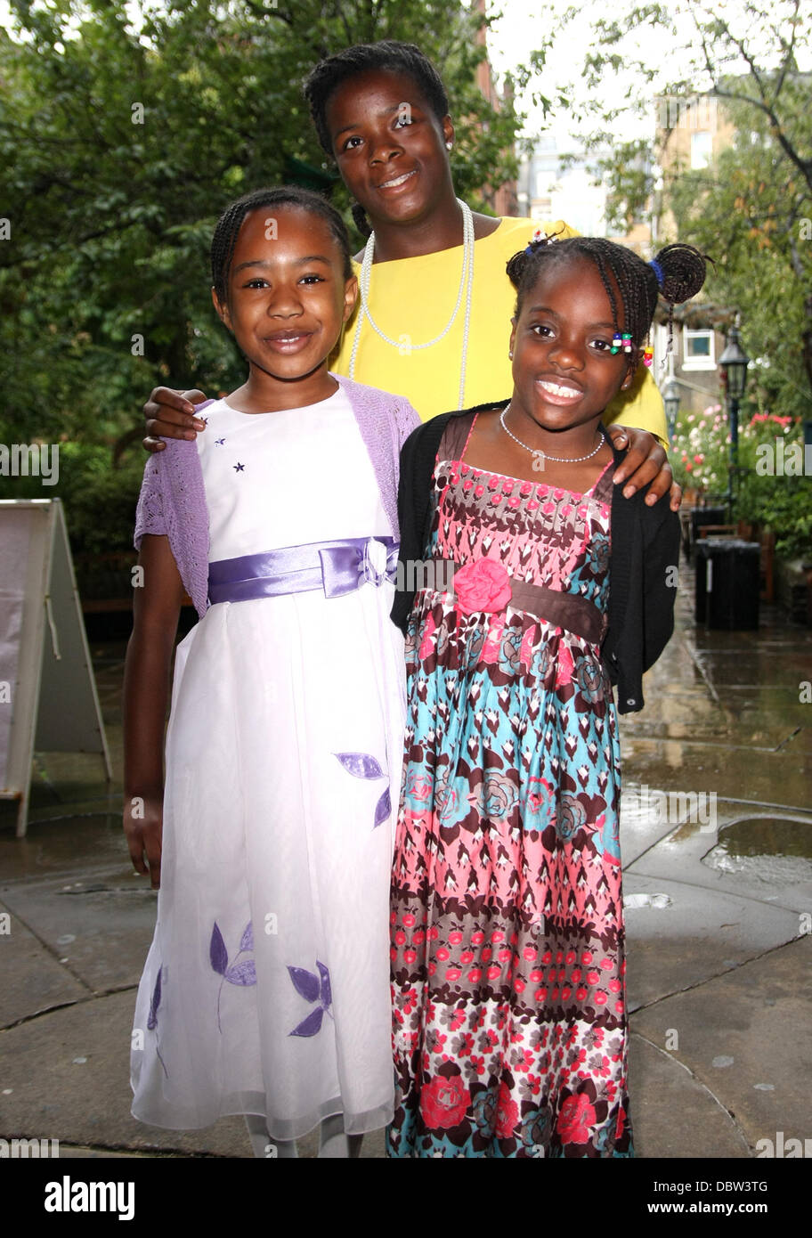 Deborah Thorpe and Dee Alli who gained a GSCE last year aged 5 with ...