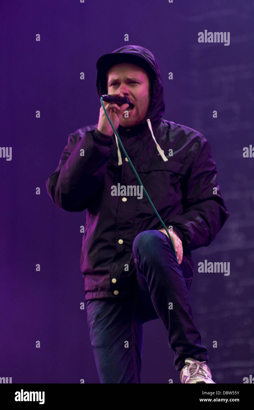 Shakiri hi-res stock photography and images - Alamy