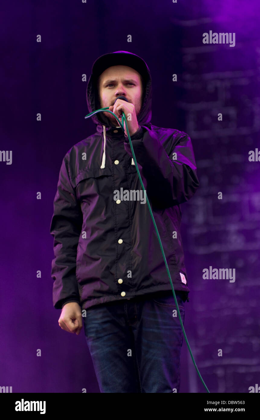 Shakiri hi-res stock photography and images - Alamy