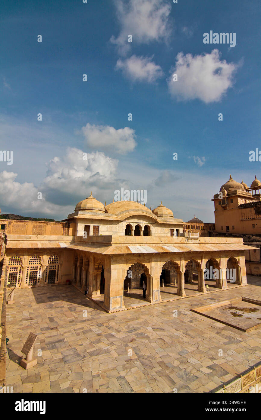 Mirror palace hi-res stock photography and images - Alamy