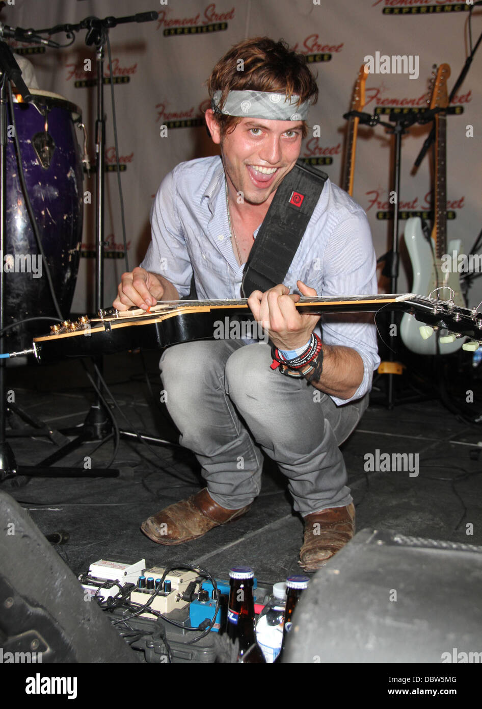 Jackson Rathbone of 100 Monkeys Flightlinez Fundraiser Benefiting The ...