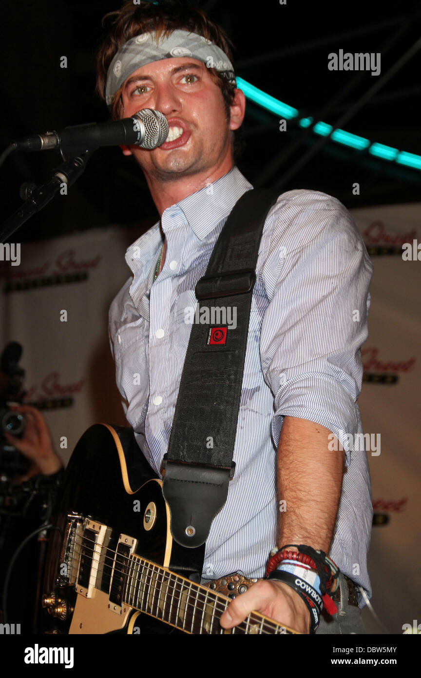 Jackson Rathbone of 100 Monkeys Flightlinez Fundraiser Benefiting The ...