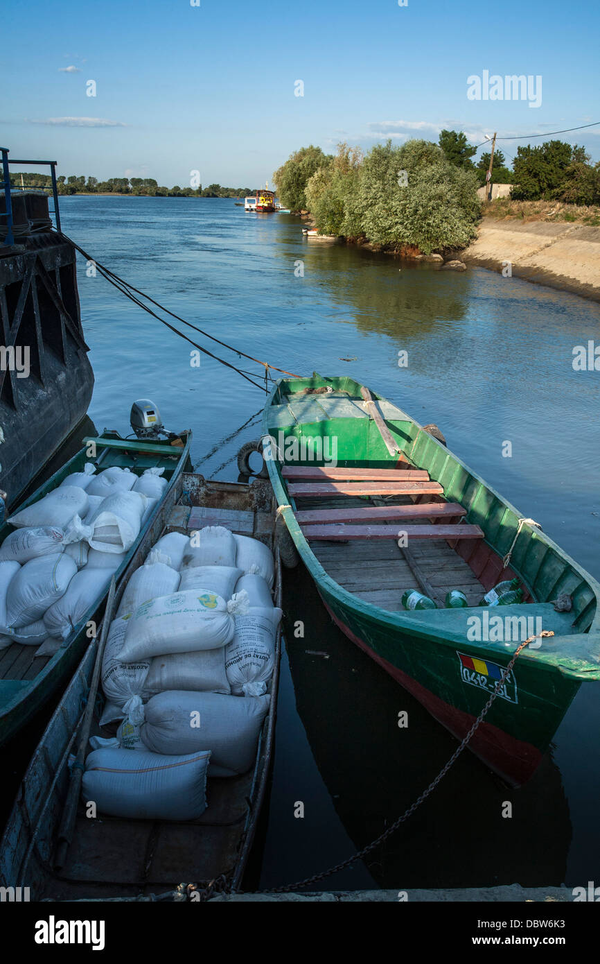 Sulina channel, Partizani village, Danube river Delta, Romania ...