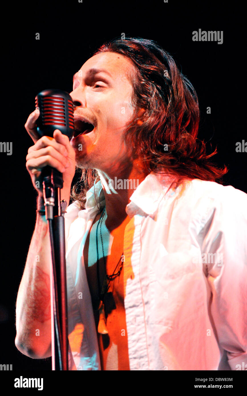 Brandon Boyd Incubus performs at the Molson Canadian Amphitheatre ...