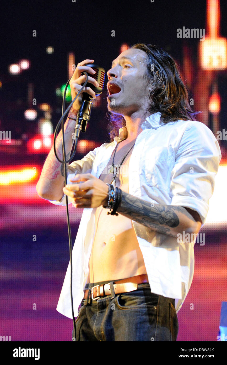 Brandon Boyd Incubus performs at the Molson Canadian Amphitheatre ...