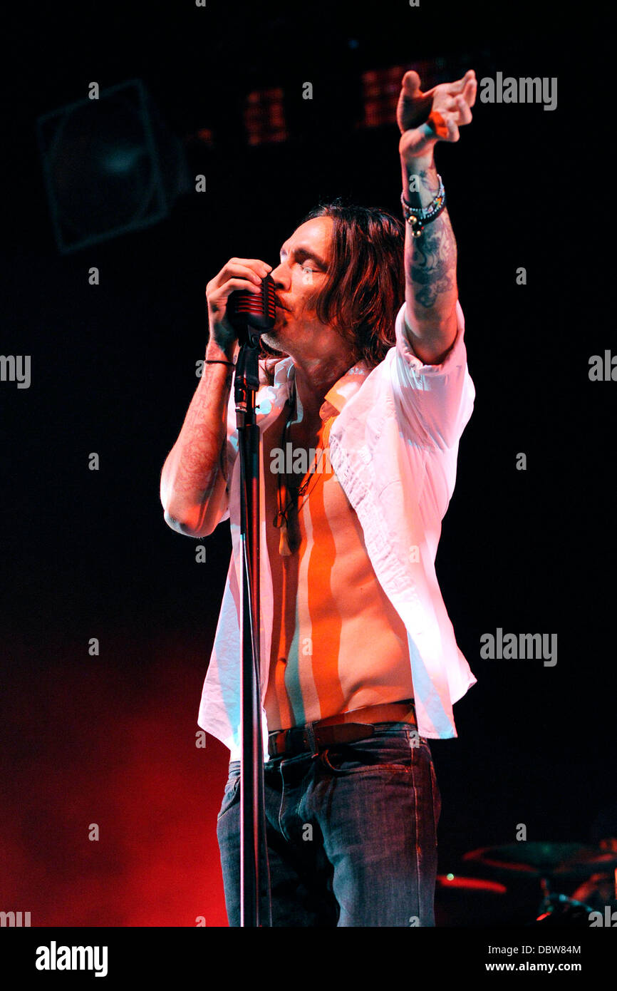 Brandon Boyd Incubus performs at the Molson Canadian Amphitheatre ...