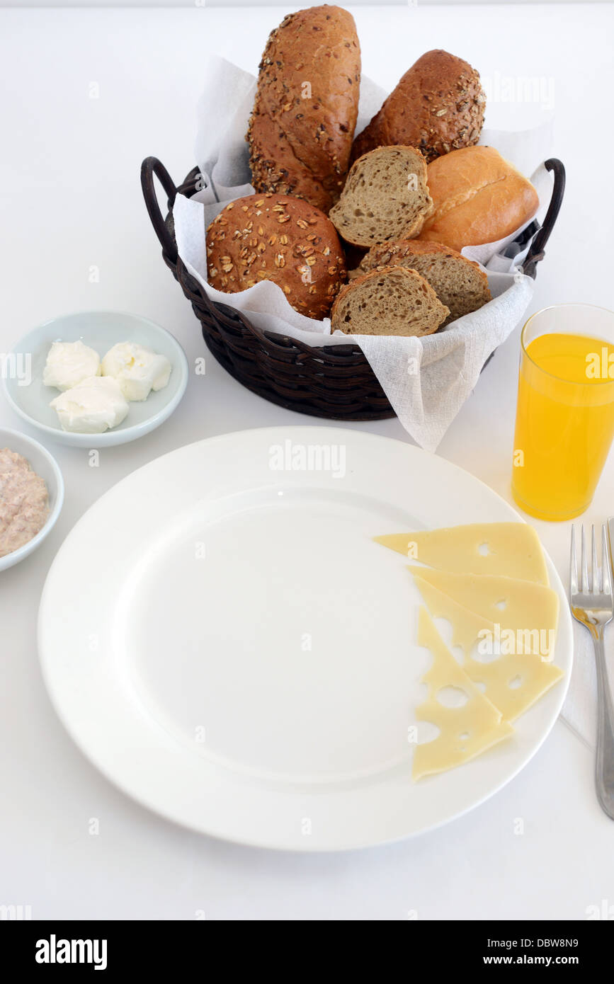 Empty breakfast plate hi-res stock photography and images - Alamy