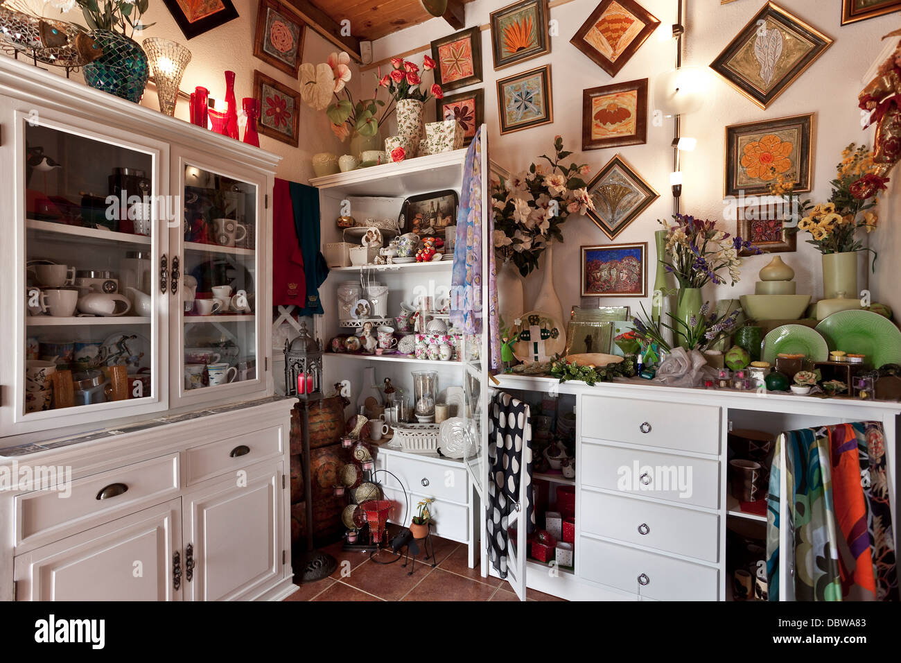 Retro home hi-res stock photography and images - Alamy