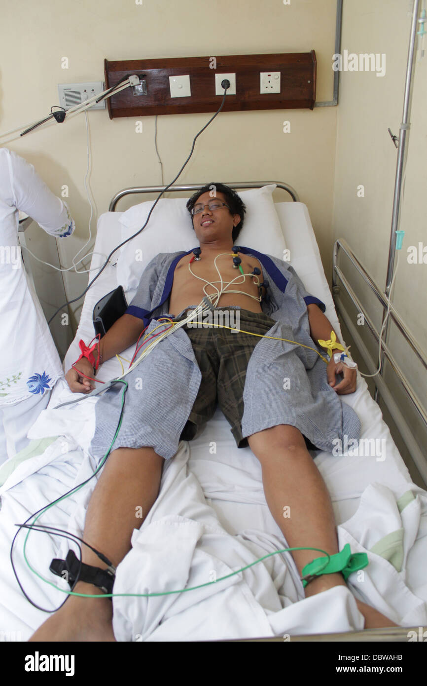 Sick human hi-res stock photography and images - Alamy