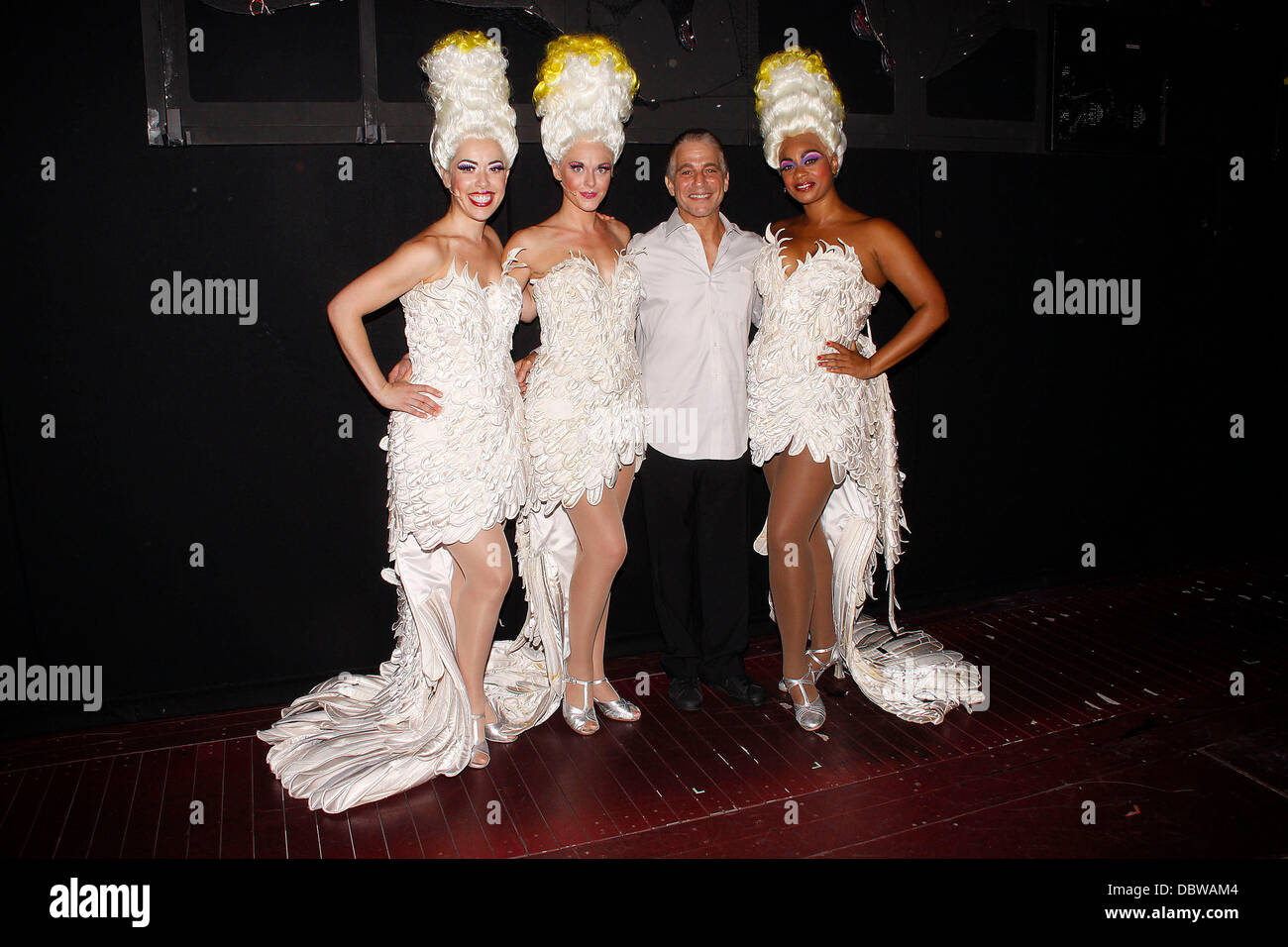 Esther Stilwell, Ashley Spencer, Tony Danza, and Anastacia McCleskey ...
