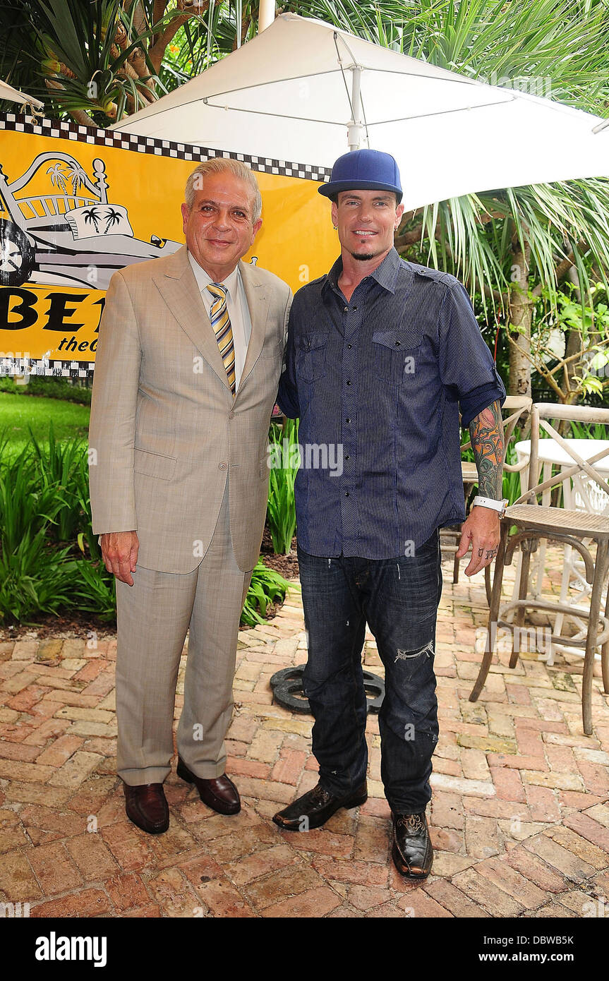 Miami mayor tomas hi-res stock photography and images - Alamy