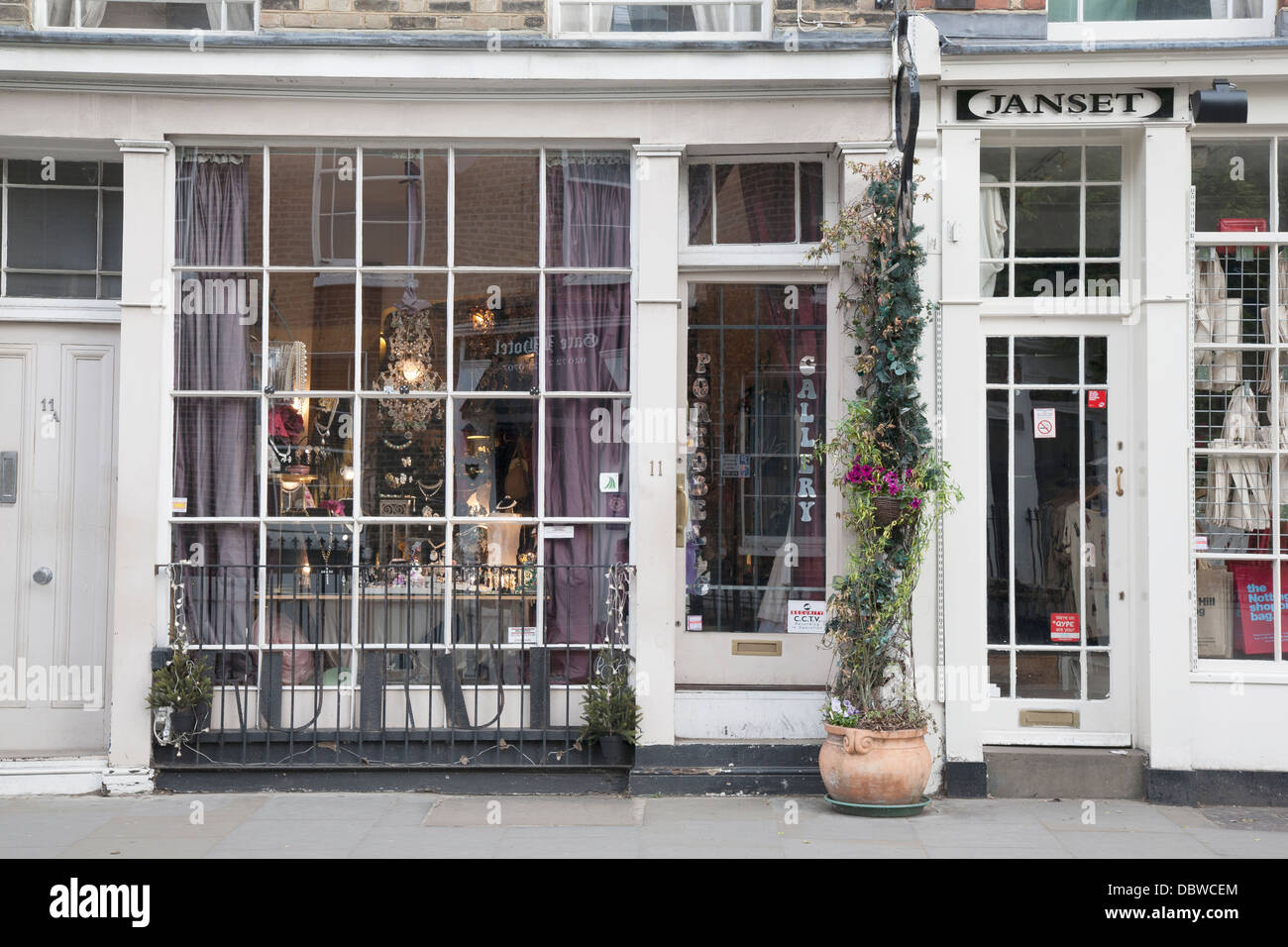 Portobello Gallery and Janset Shop; London; England; UK Stock Photo - Alamy