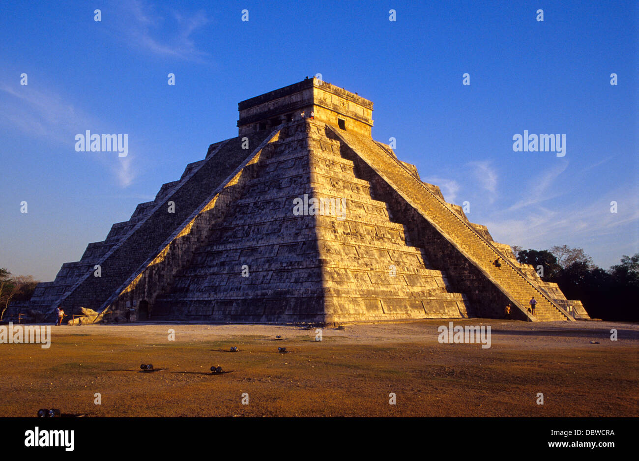 El Castillo (Pyramid of Kukulcan), Chichen Itza. Yucatan, Mexico Stock ...