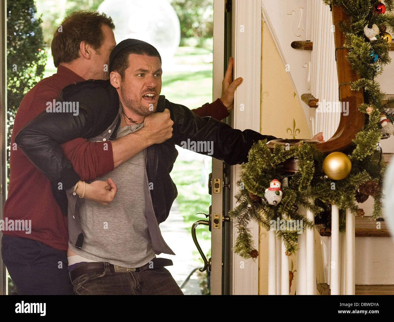 THE ORANGES (2011) HUGH LAURIE, SAM ROSEN JULIAN FARINO (DIR) 005 ...