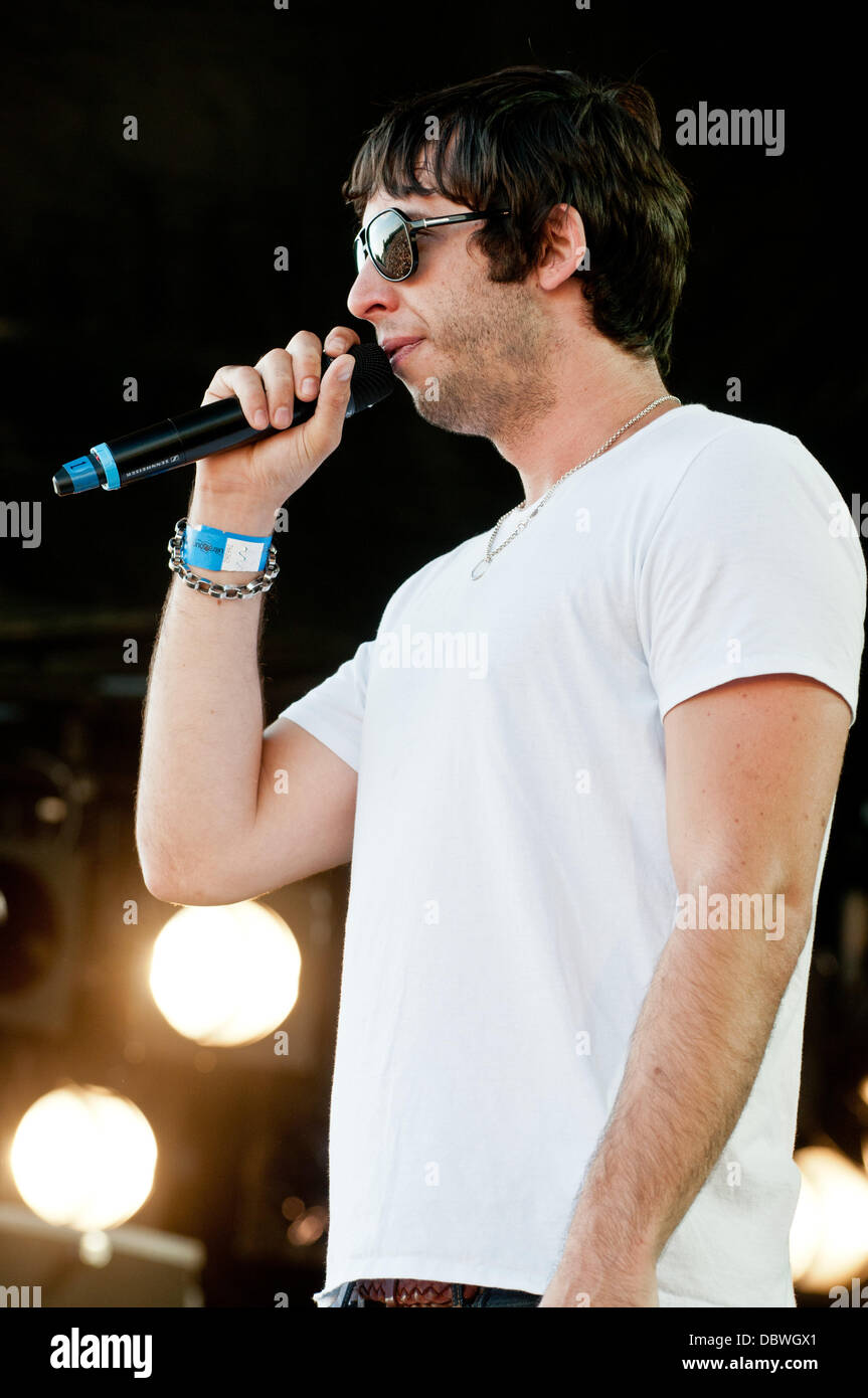 Paparazzi tamworth hi-res stock photography and images - Alamy