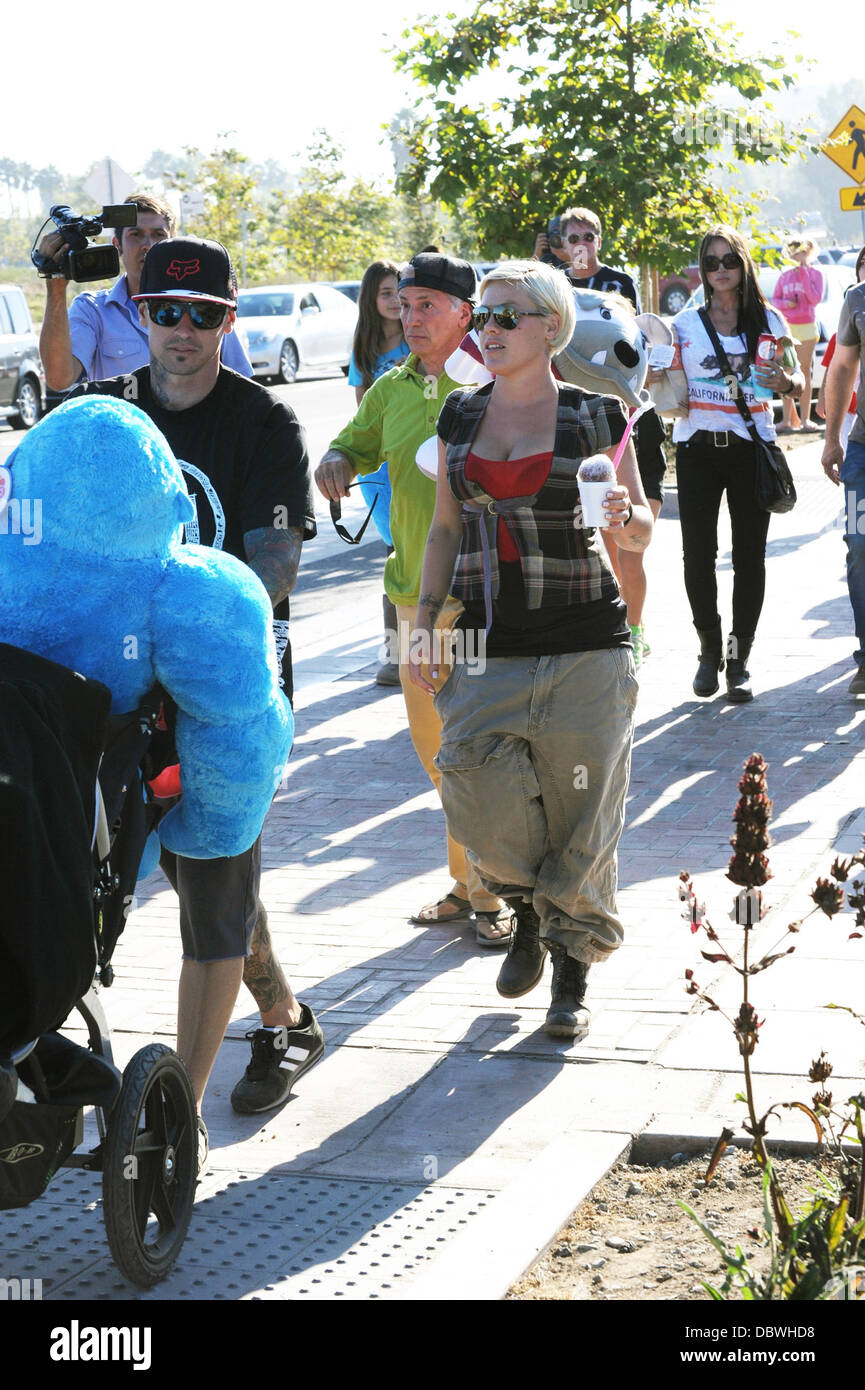 Alecia Beth Moore Husband