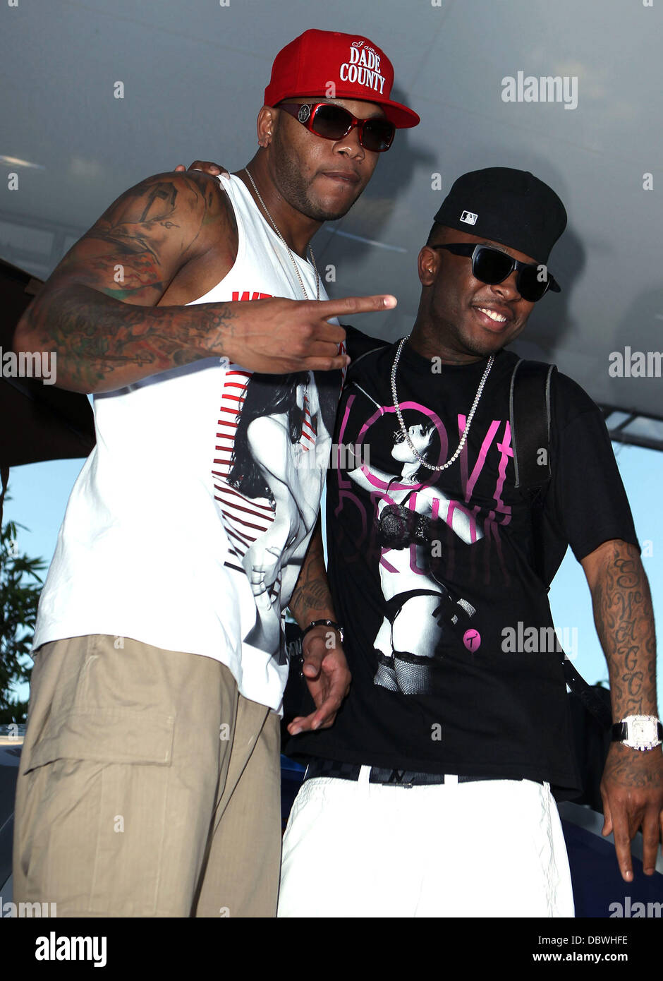 Flo Rida Sean 'Diddy' Combs hosts Poolside Bash at Palms Pool and ...