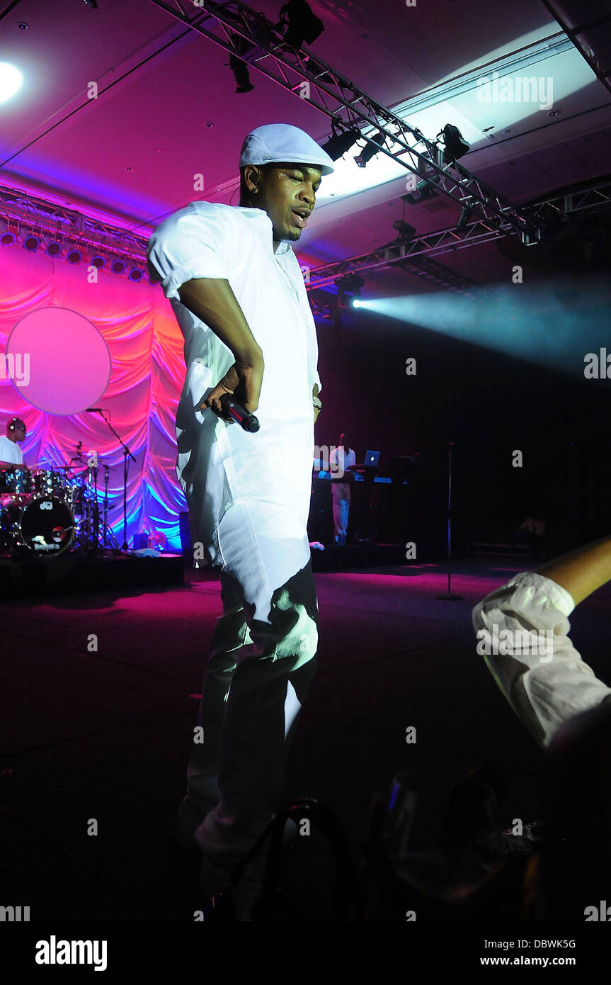 Ne-Yo performs Marriott Hotel and Resort's Out of Office Workshop ...