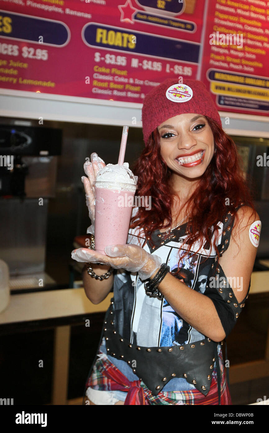 Rising pop star E.B. Wright, the daughter of late hip-hop legend Eazy-E ...