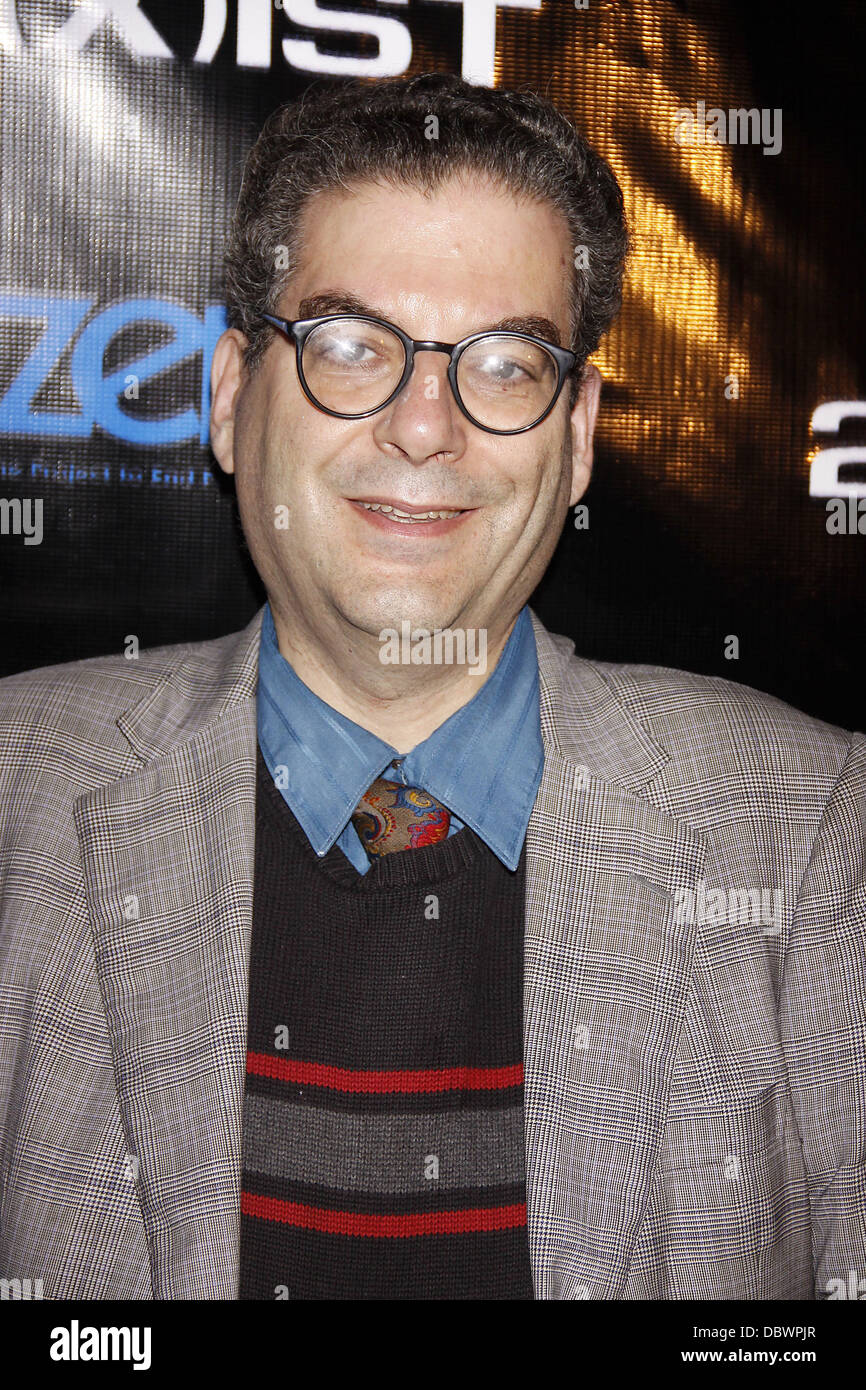 Michael Musto 2(x) ist in partnership with ZERO, the project to end ...