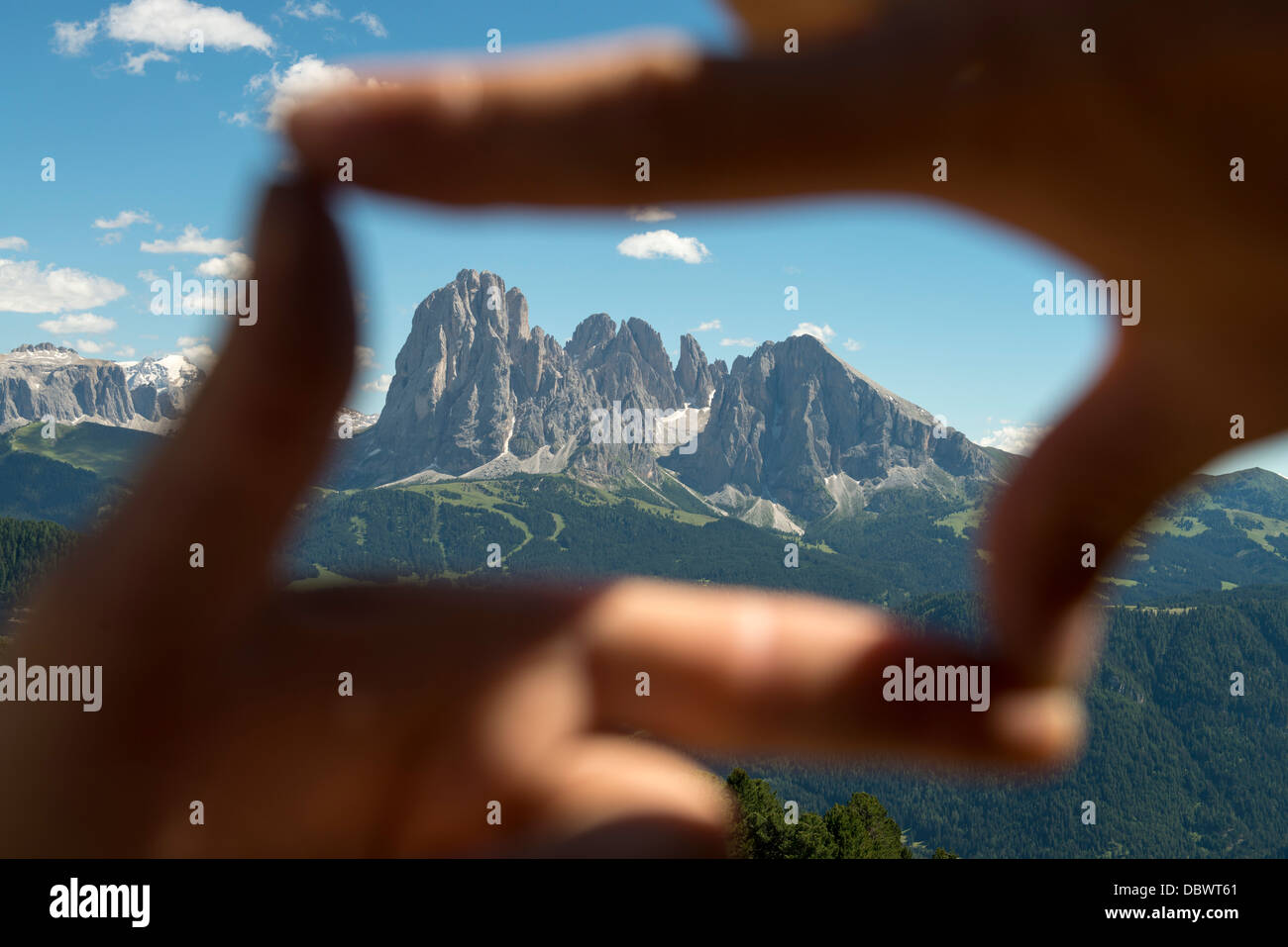 Langkofel durch Finger Quadrat - sassolungo through finger rectangle ...