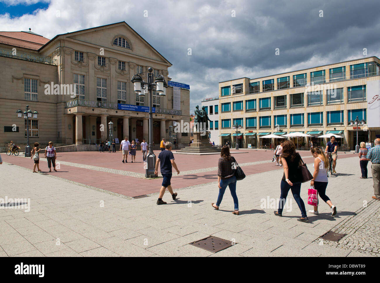 A square with the Goethe-Schiller Memorial is visible in front of the ...