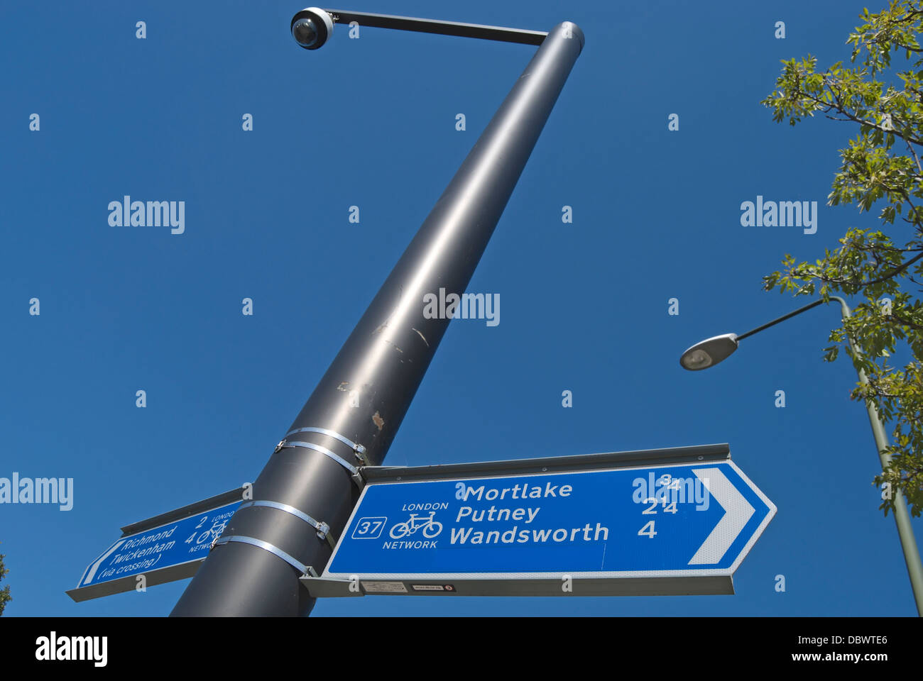 cycle route sign in east sheen, southwest london, with directions and ...