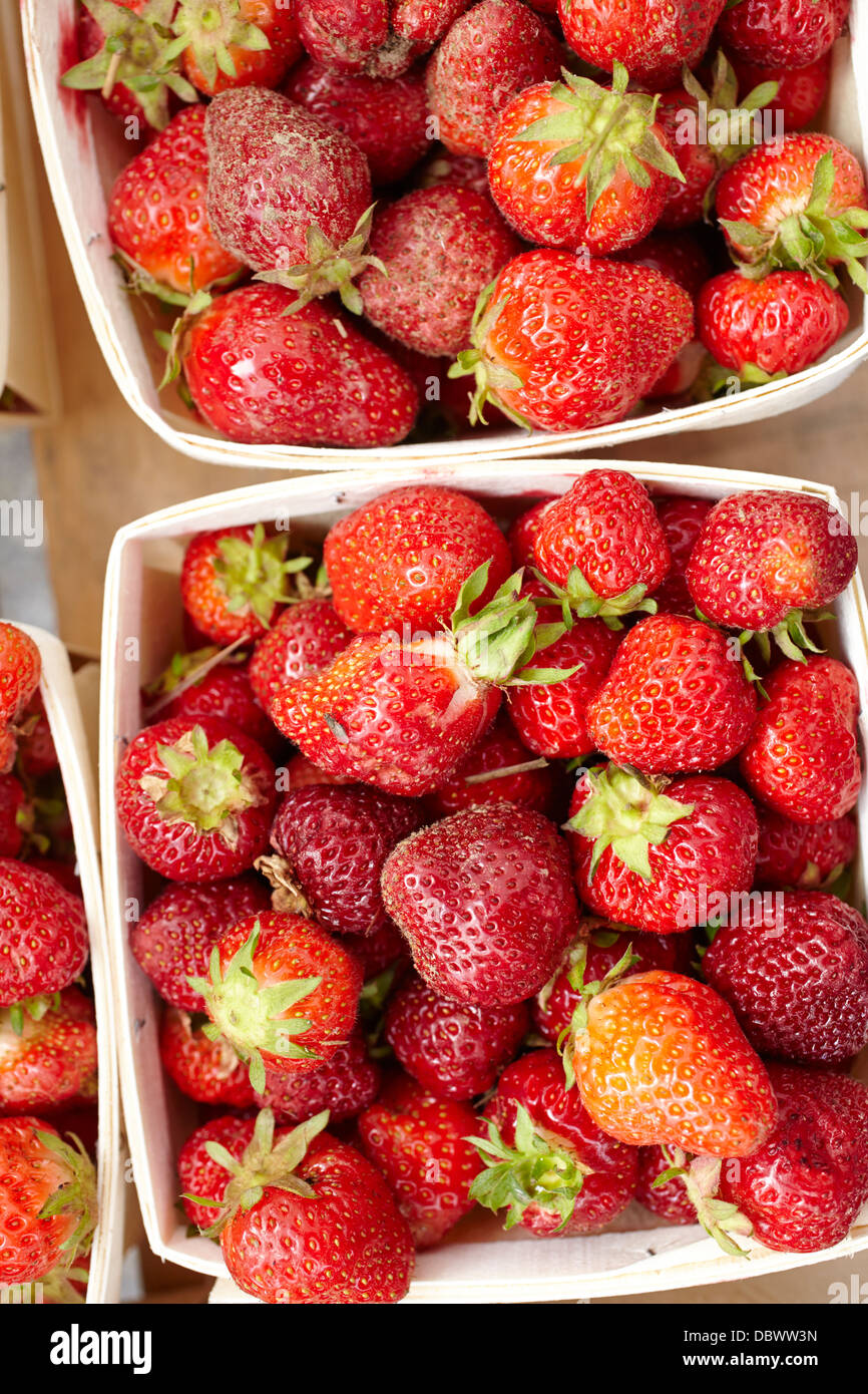 Strawberry display hi-res stock photography and images - Alamy