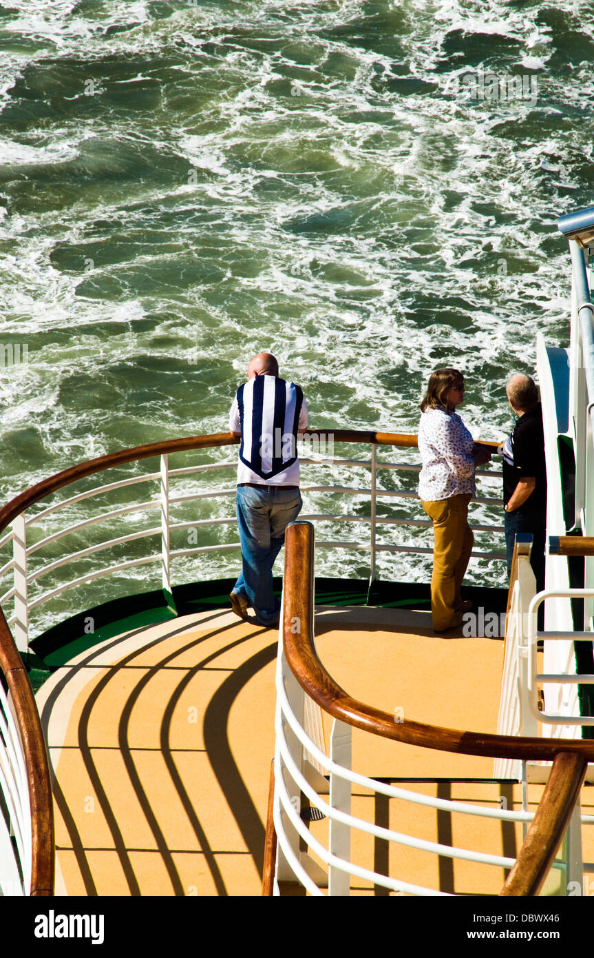 Sailing out to sea hi-res stock photography and images - Alamy