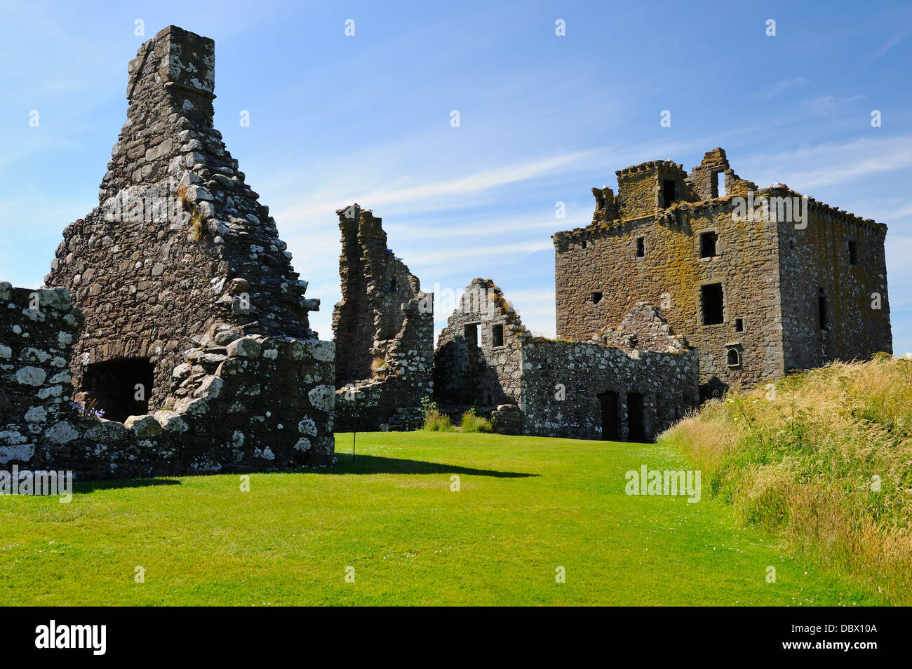 Ruins of Dunnottar Castle near Stonehaven, Aberdeenshire, Scotland ...