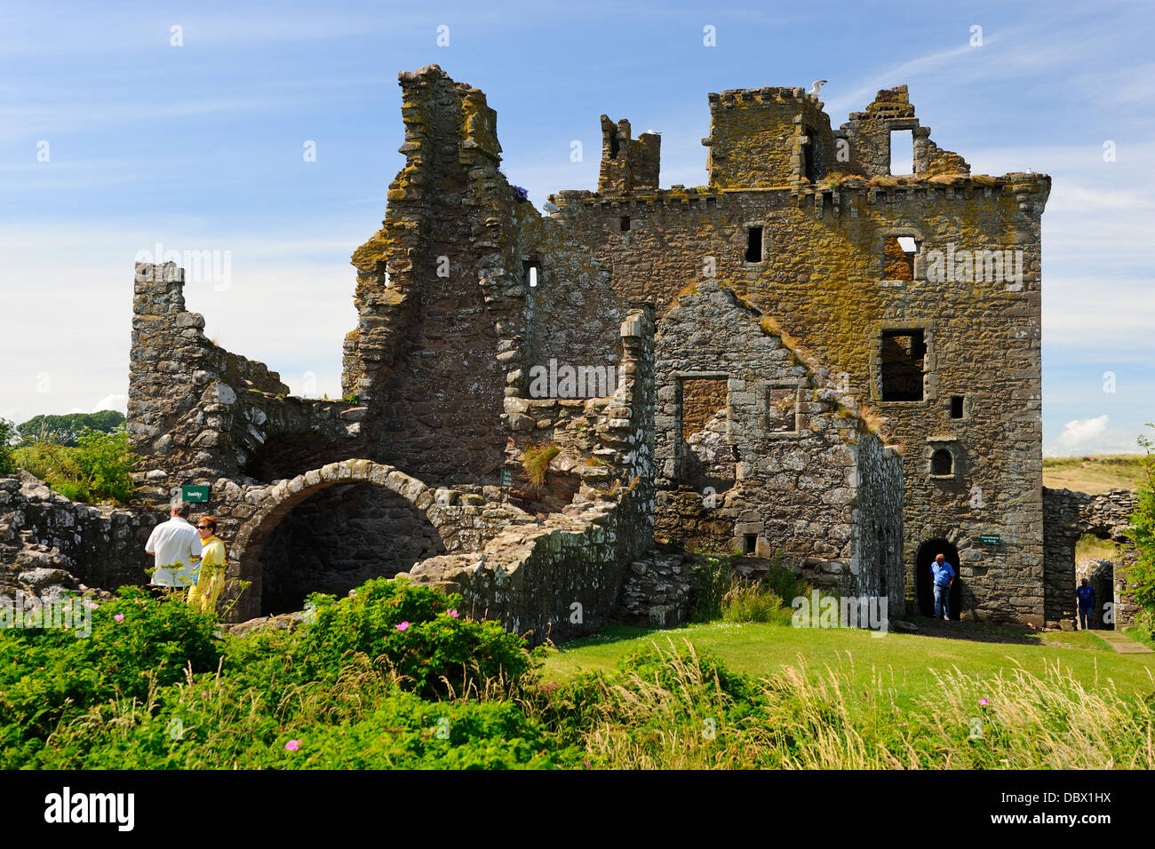 Ruins of Dunnottar Castle near Stonehaven, Aberdeenshire, Scotland ...