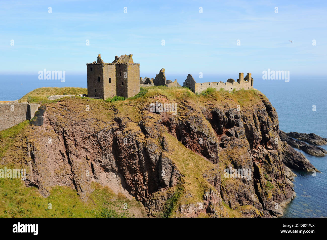 Ruins of Dunnottar Castle near Stonehaven, Aberdeenshire, Scotland ...