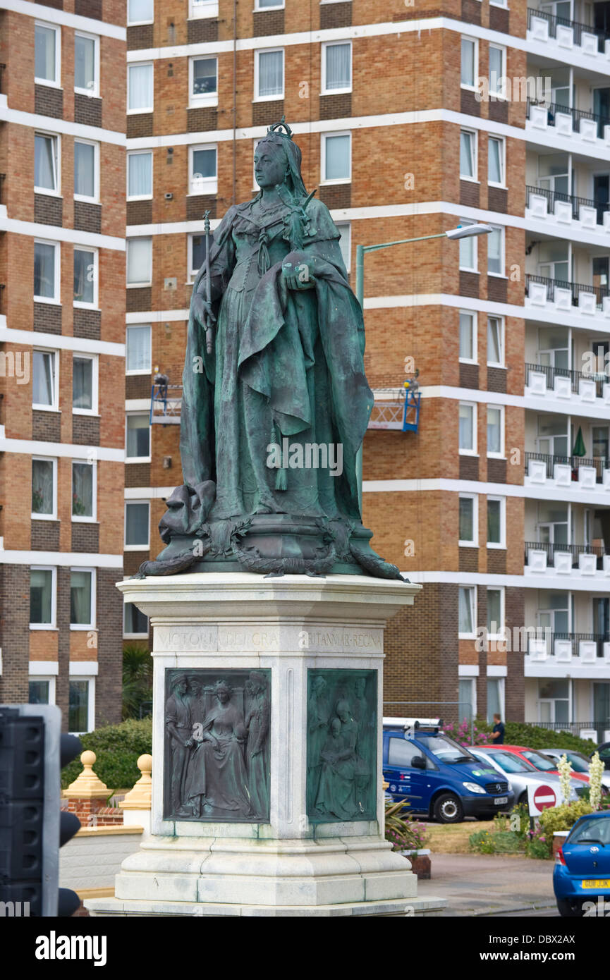 Queen victoria avenue hi-res stock photography and images - Alamy