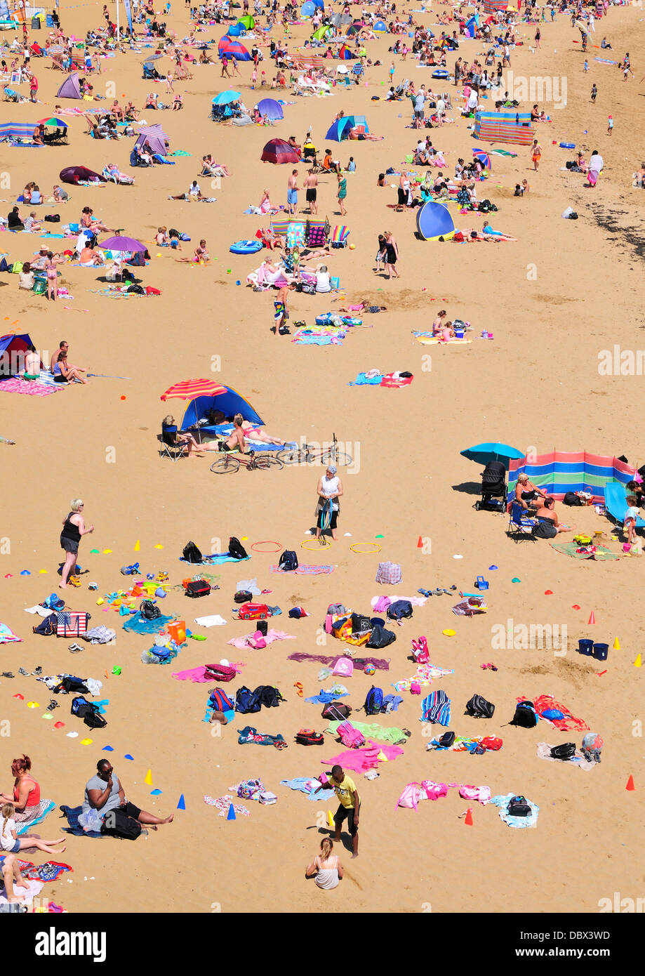 Broadstairs, Kent, England, UK. Viking Bay - crowded beach Stock Photo ...