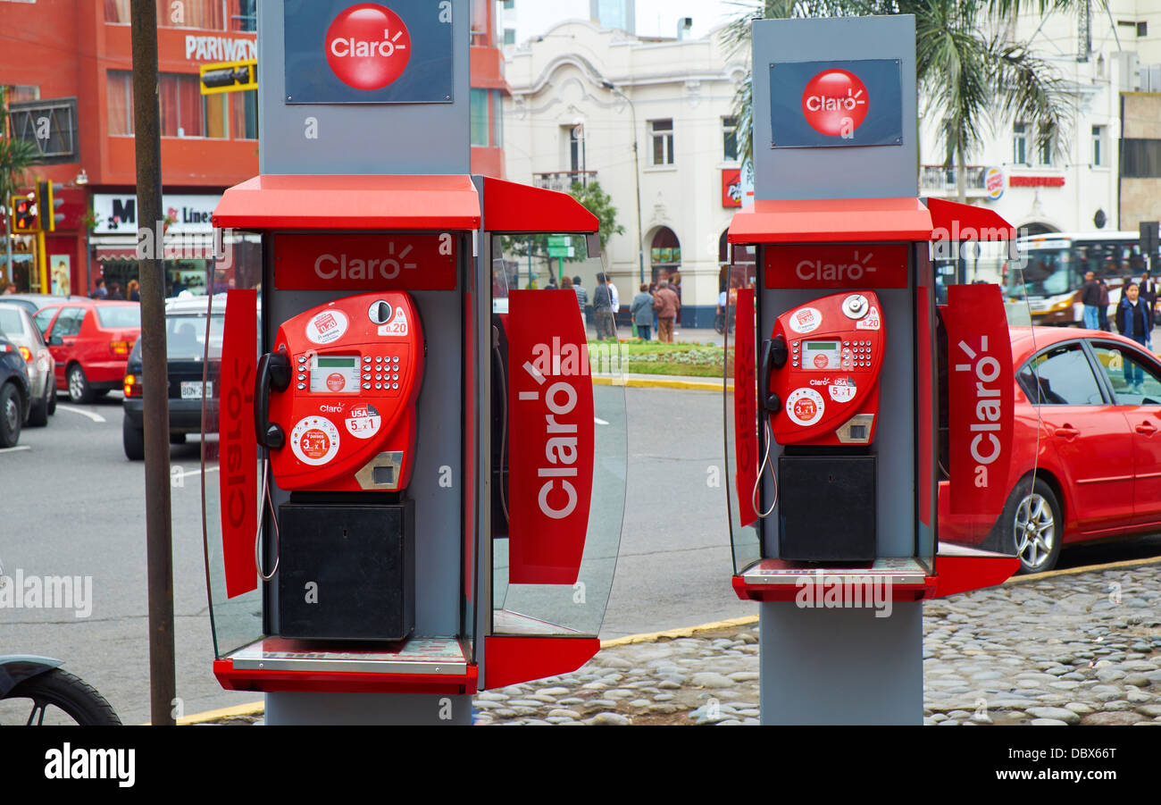 2 Red Telephones High Resolution Stock Photography and Images - Alamy
