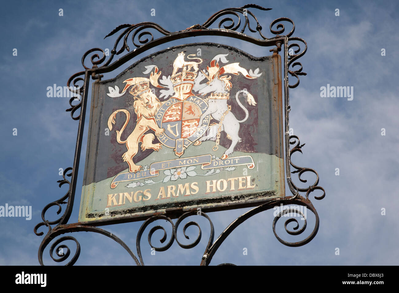Kings arms hotel hi-res stock photography and images - Alamy