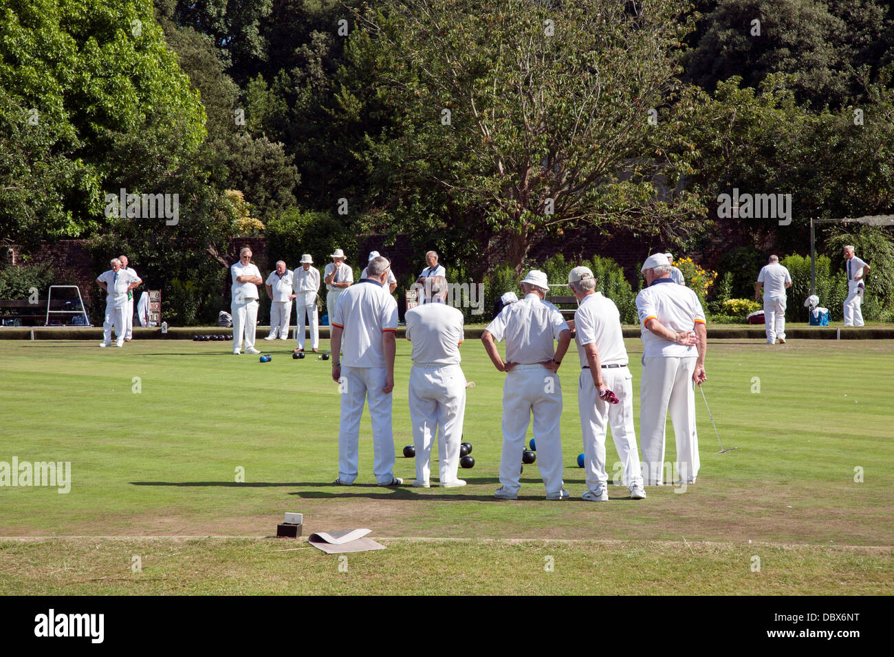 Crown green bowls hi-res stock photography and images - Alamy